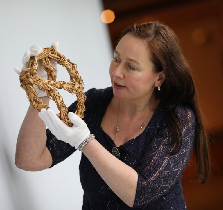 ILLUSTRATED TALK: BRIGID 1500 – the Saint, the Goddess, and the Weaving ...